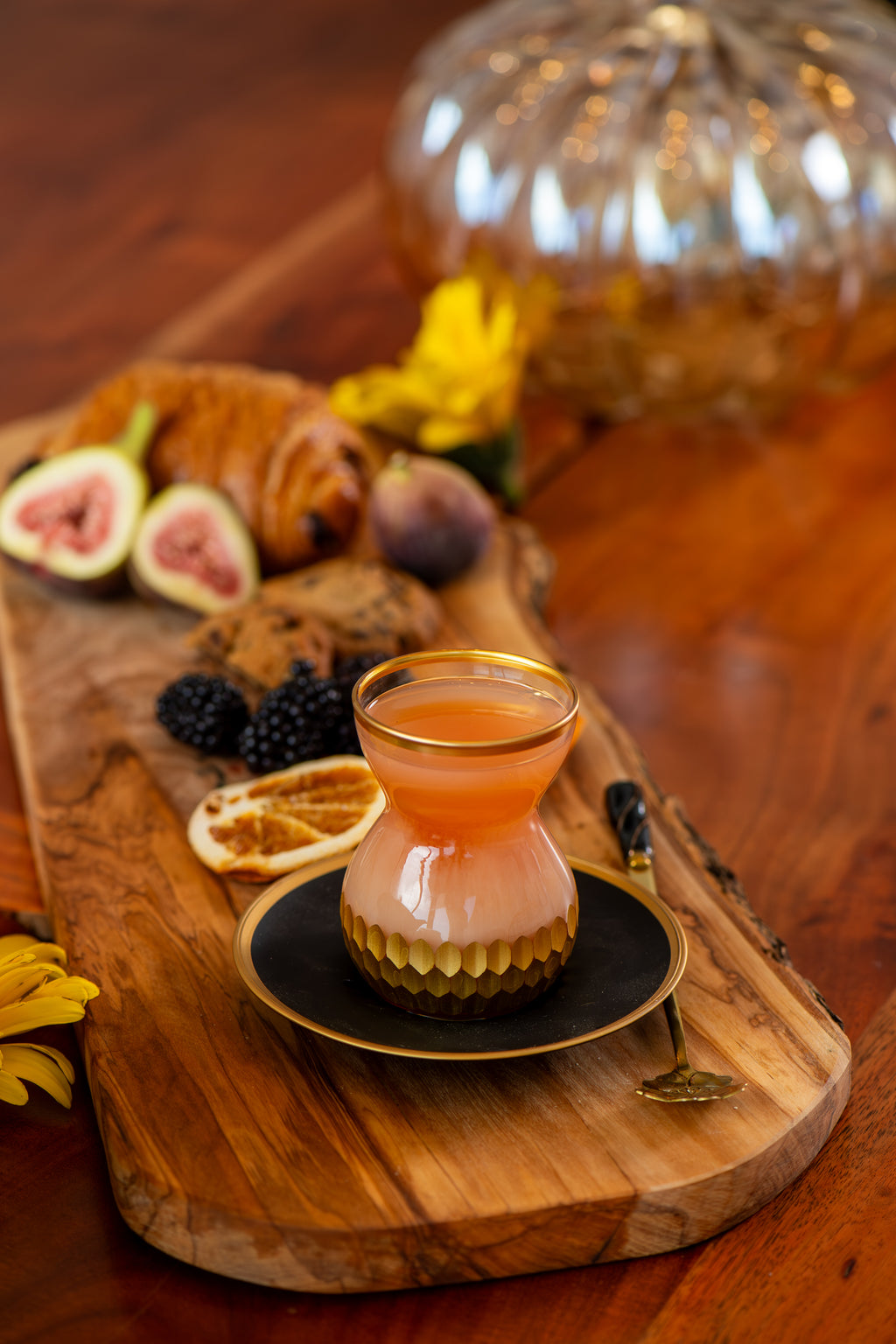 The Fall Tea Shop – Magic Hour